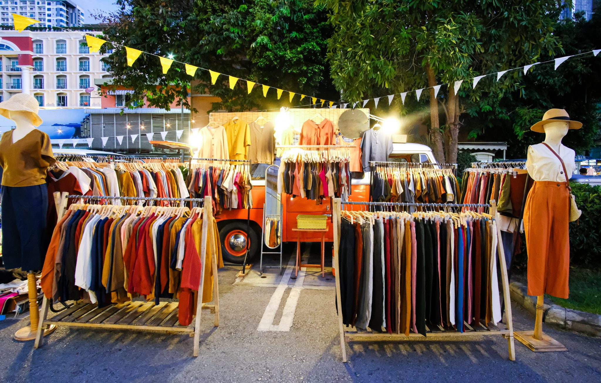 Best Cloth Markets in Delhi: Top Fabric & wholesale markets