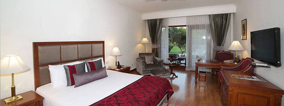 Best 5 Star Luxury Hotels, Resorts in Agra Near Taj Mahal